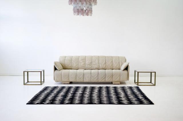 Vintage and Contemporary Furniture and Lighting Online